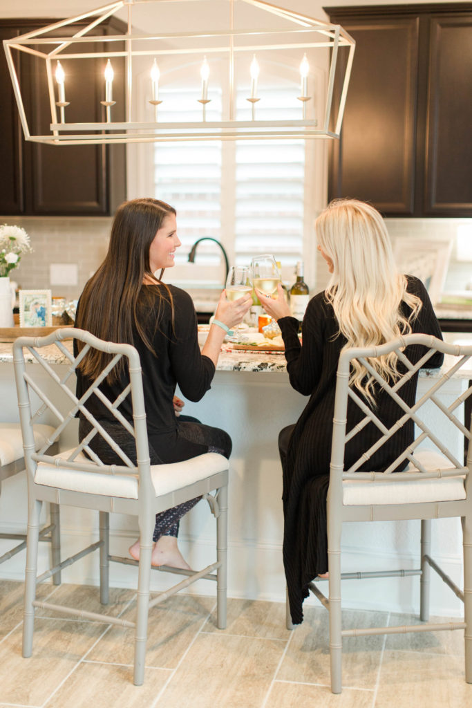 Fall Girls Night In Ideas - Lifestyle & Fun | Jessica Crum
