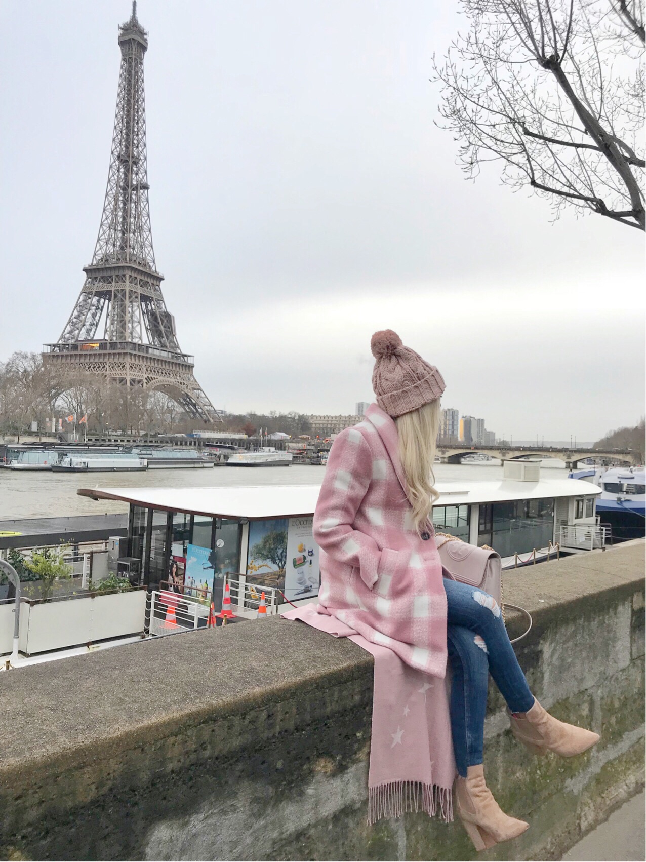 Paris Travel Guide - Jessica Crum